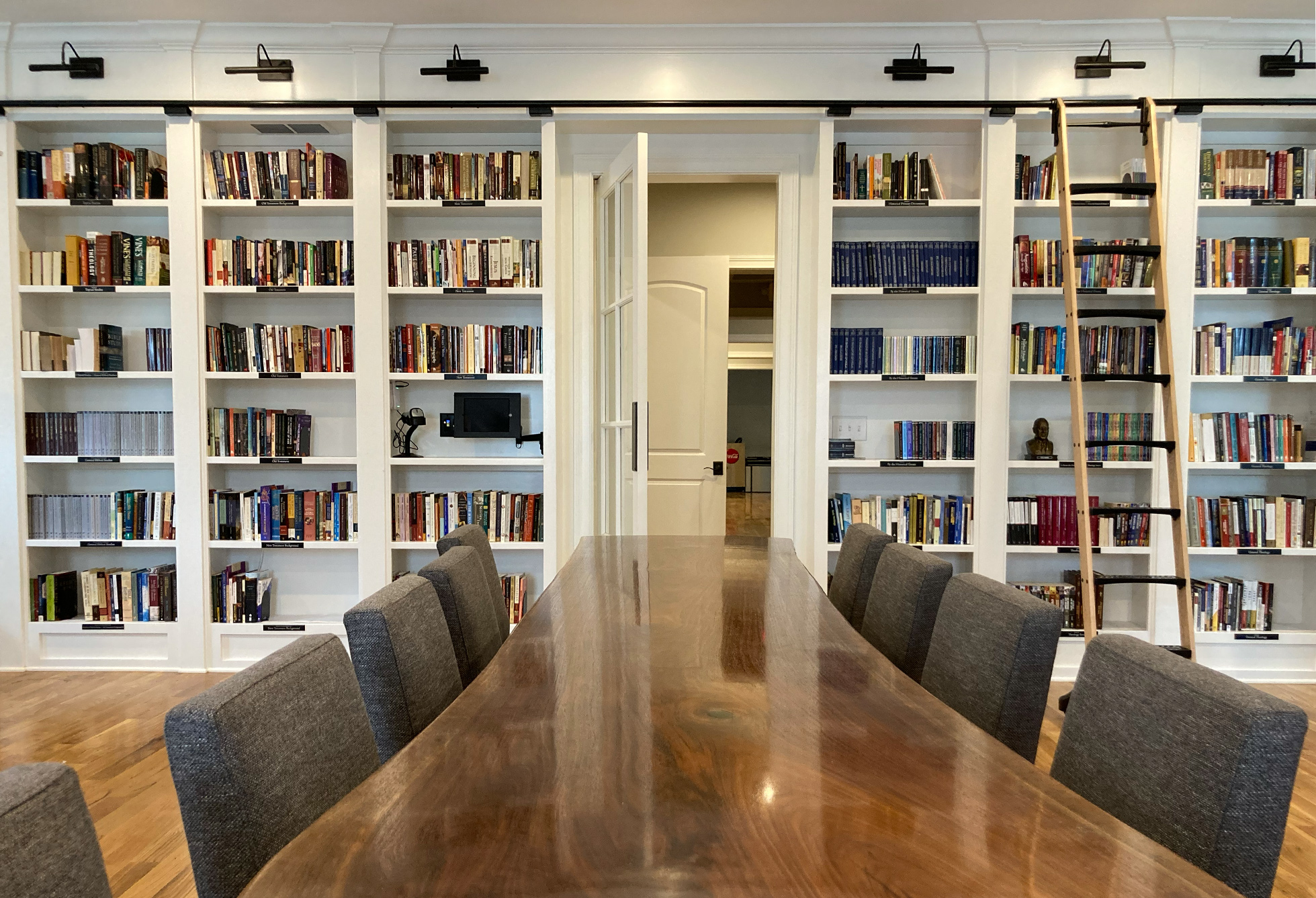 Lewis House Library – Lewis House